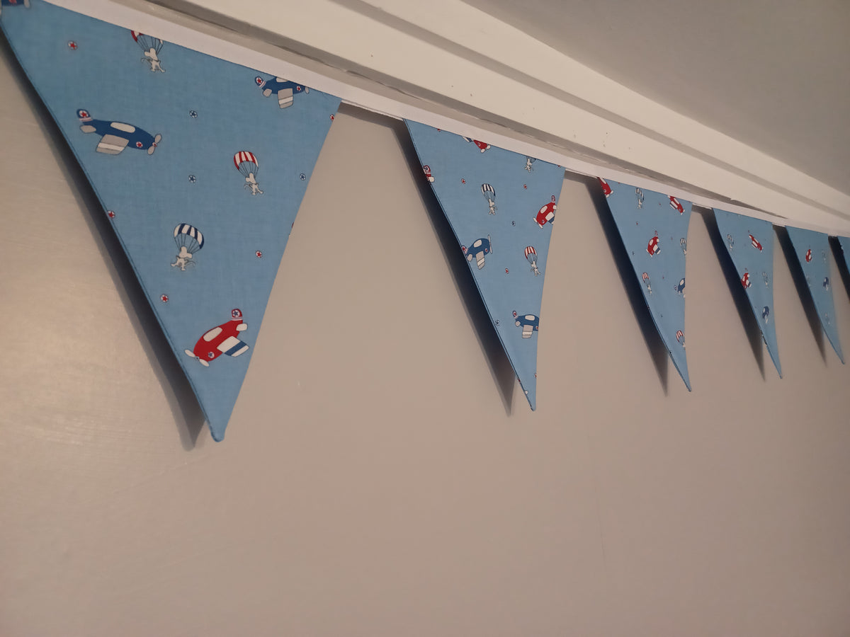 Nursery bunting, aeroplanes and parachutes – Anne's Bunting
